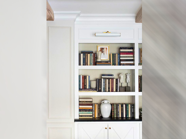 6 Easy Ways To Organize Your Books - Boldsky.com