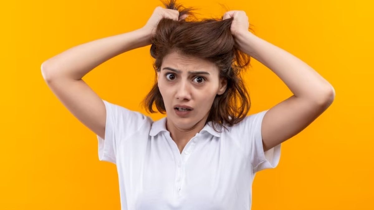 Hair Fall In Teenagers: Top 5 Reasons - Boldsky.com
