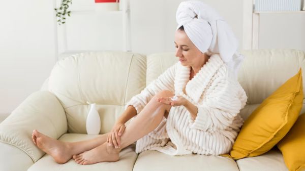 3-Ingredient Body Scrub To Get Rid Of Dry Skin On Legs & Thighs ...