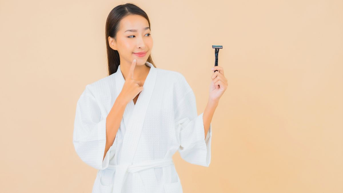 How To Shave Your Face? A Step-by-Step Guide For Women - Boldsky.com