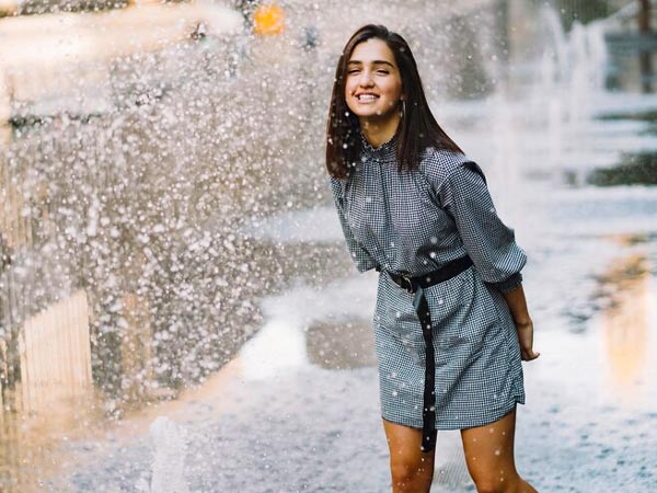 Monsoon Fashion -7 Practical Ideas To Enjoy The Rainy Season In Style ...