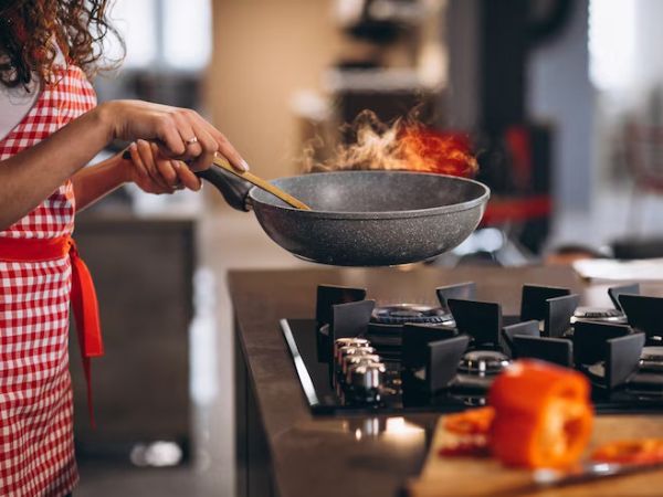 Is Tawa Cooking Healthy? Which Is The Best Material To Cook With ...