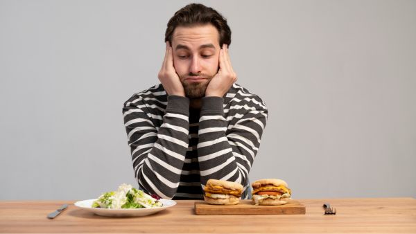 Foods To Avoid When You Are Stressed - Boldsky.com