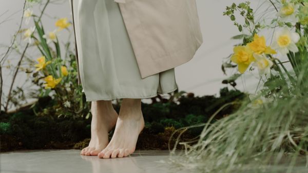 Myths vs Facts: Stepping In With The Right Foot Brings Good Luck ...