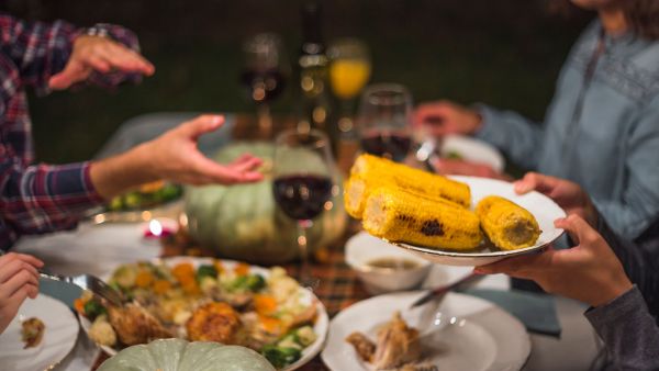 The Surprising Benefits Of Having An Early Dinner - Boldsky.com