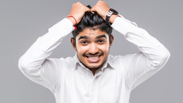 Tips To Manage Flyaway Hairs And Unruly Strands - Boldsky.com