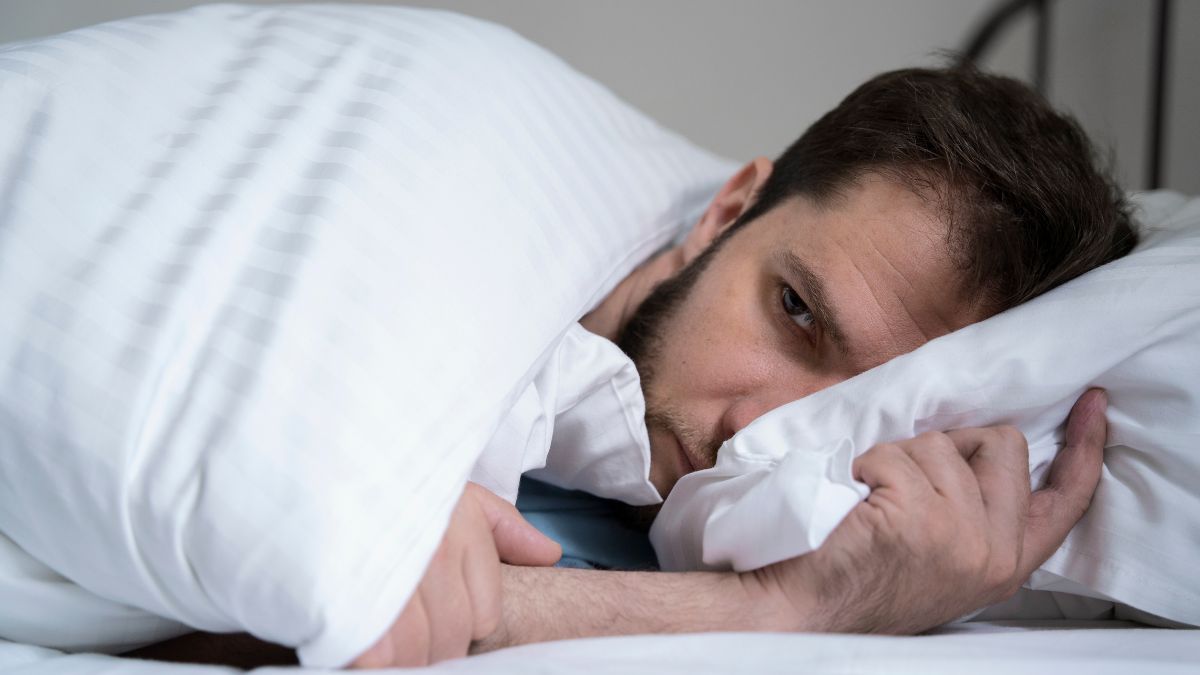 Myths vs Facts: Should You Stay In Bed Until You Can Fall Asleep ...