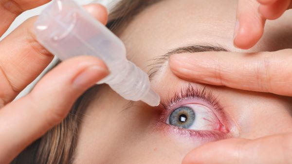 How To Know If You Have Eye Flu? Steps To Look For Signs - Boldsky.com
