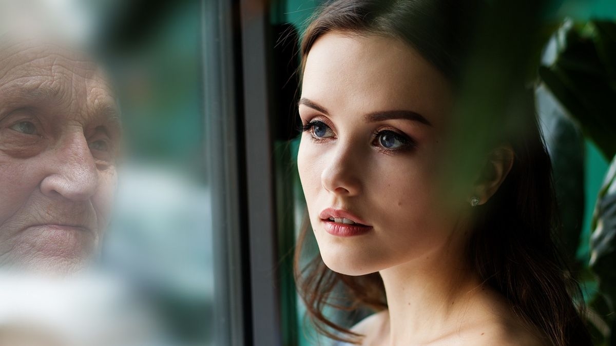 Understanding the Science Behind Aging and Ways to Slow it Down ...