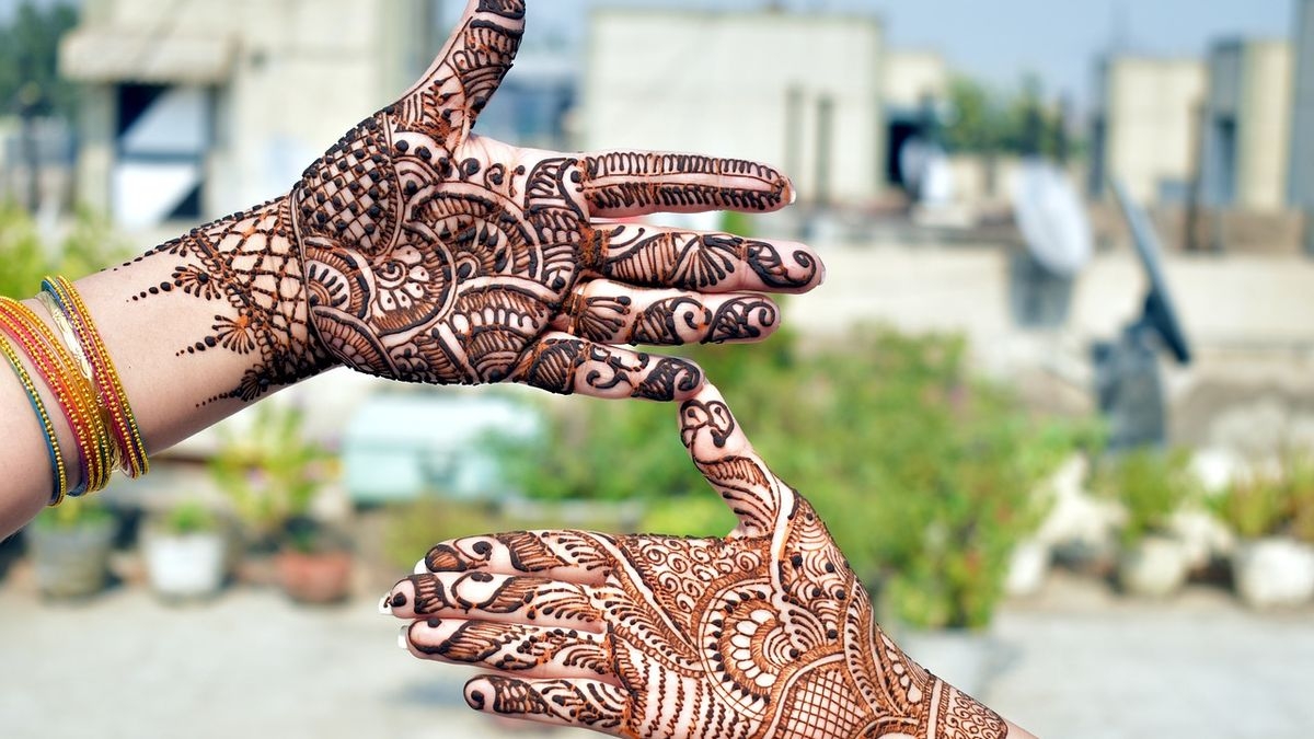 Kajari Teej 2023: Celebrate Teej With Beautiful Mehndi Designs ...
