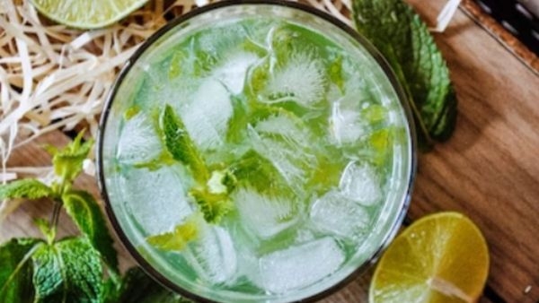 Mosquito Cocktail Recipe - Boldsky.com