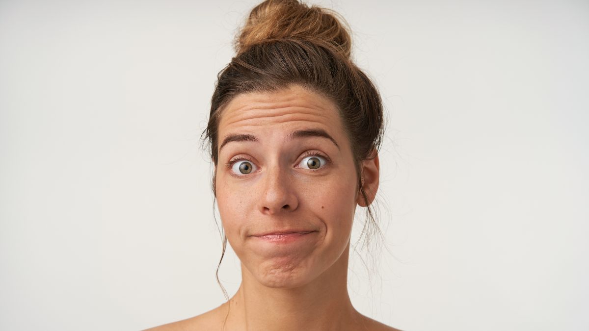 Home Remedies To Get Rid Of Forehead Dandruff - Boldsky.com