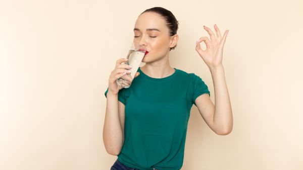 Top 5 Tips For Staying Hydrated Daily: How To Drink More Water ...