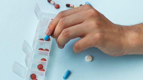 Do You Take Painkillers For Every Single Pain? You May Be At Risk Of ...