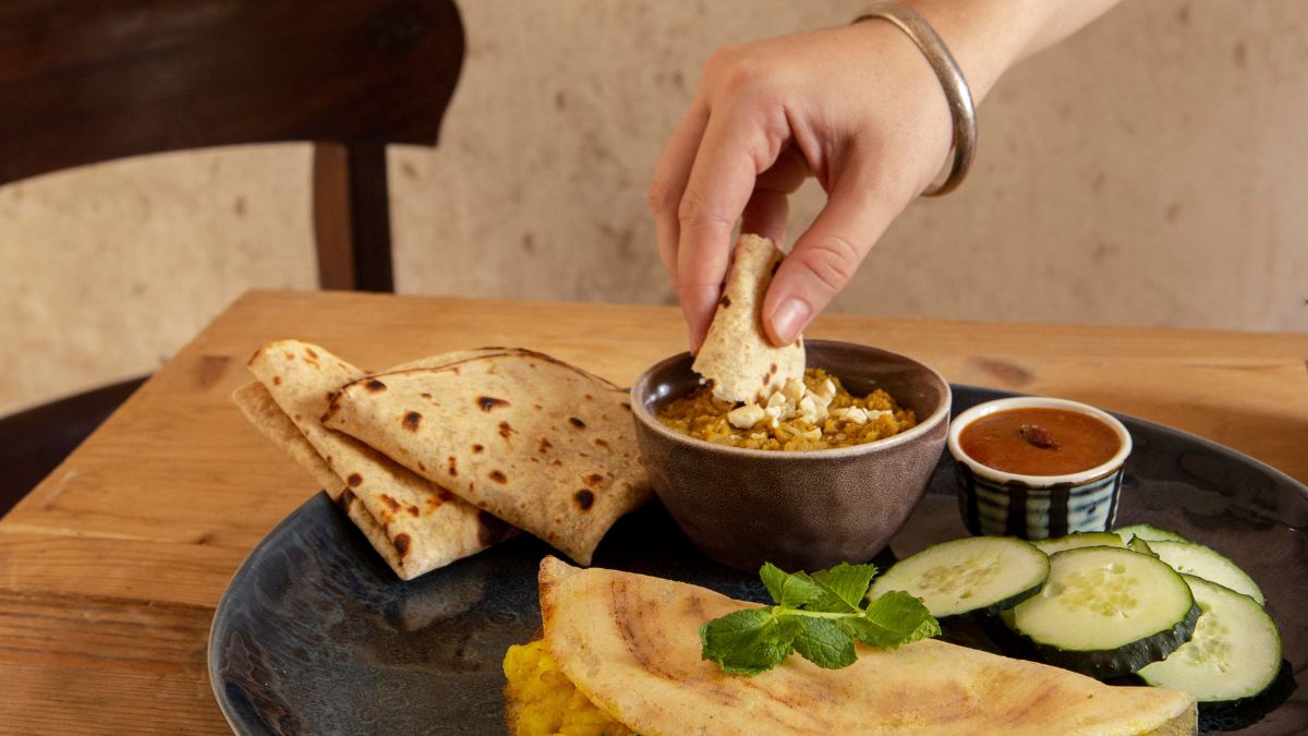Myths vs Facts: Eating With Your Hands Is The Healthiest Habit Out ...