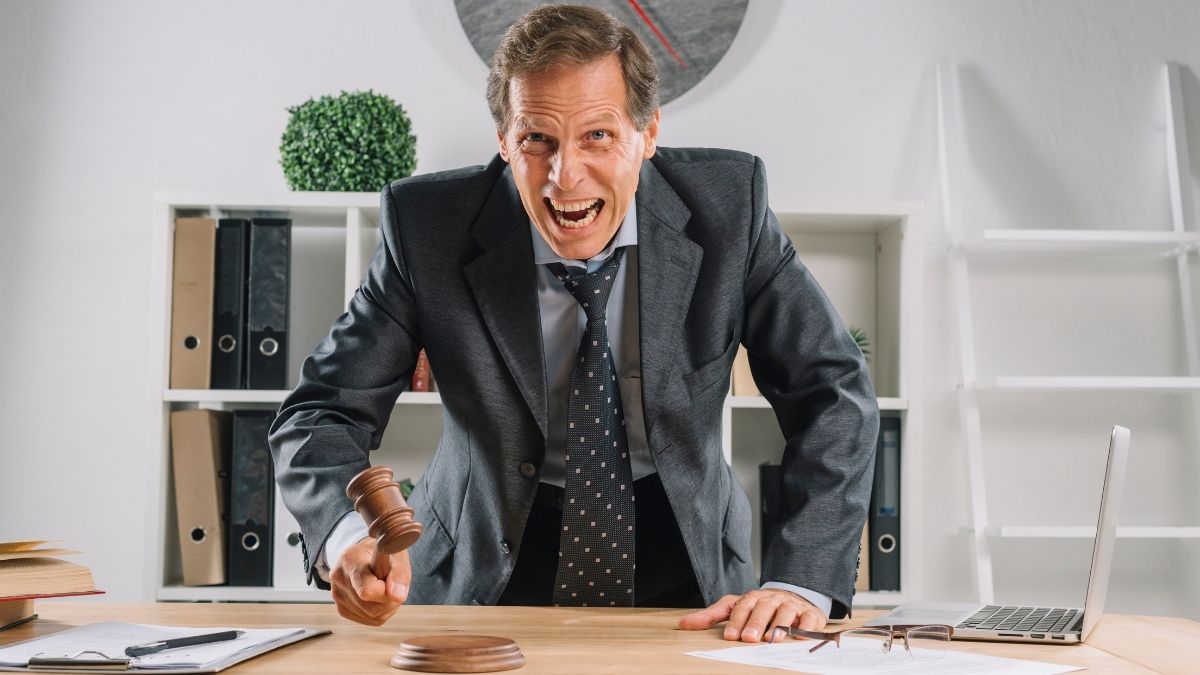 World Boss Day 2023: Is Your Boss Gaslighting You? Know The Signs ...