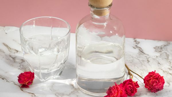 Turmeric And Rose Water For Pimples And Dry Skin: 3 Ways To Use ...