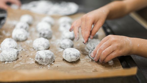 How To Make Japanese Delicacy Mochi At Home - Boldsky.com