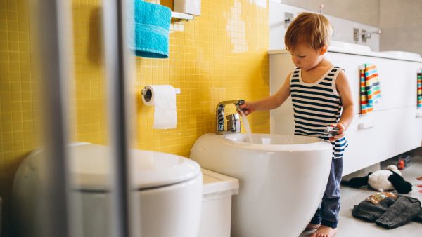 World Toilet Day: 5 Ways To Teach Healthy Bathroom Habits In Kids ...