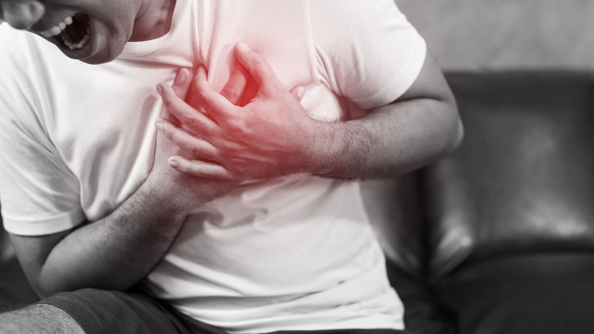 What Kind Of Heart Pain Is Serious? How Do You Know If Chest Pain Is ...