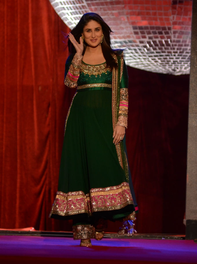 10 Manish Malhotra Outfits We Love- Boldsky