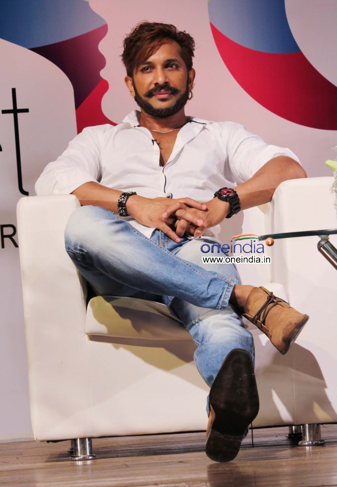 Interactive session with students Follow Your Heart- Boldsky