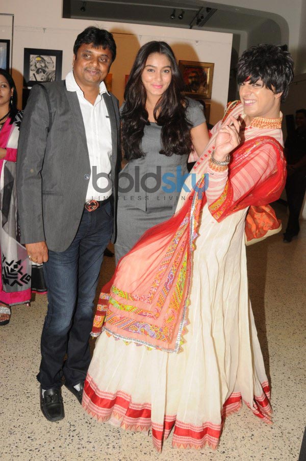 Zeenat Aman & Rohit Verma unveils That life in Colors- Boldsky