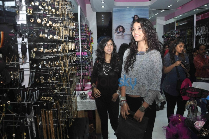 Ayesha Kapoor Store