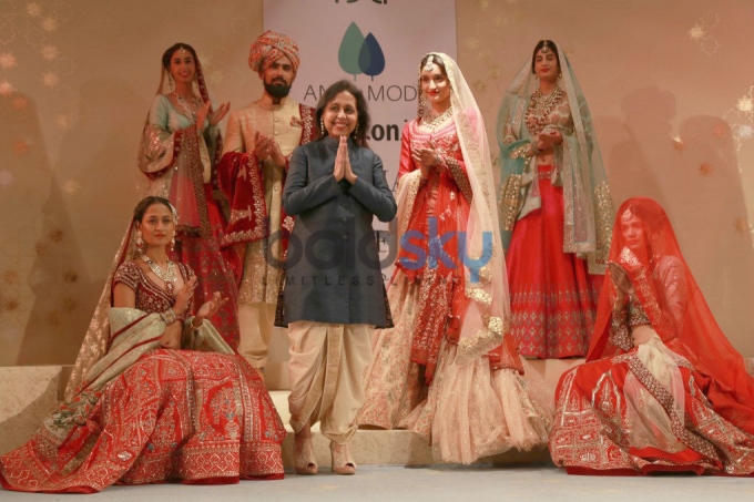 Designer Anju Modi Show, At AIFW 2015- Boldsky