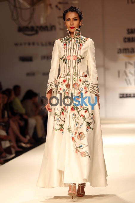 Designer Samant Chauhan Show At AIFW- Boldsky