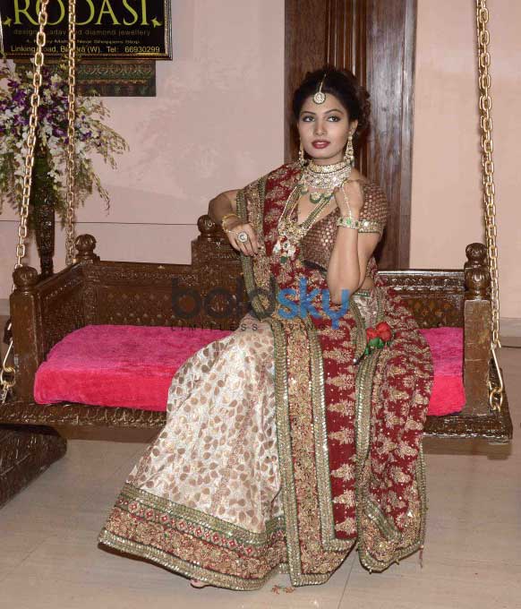 Avani Modi At Catalogue Shoot For Heritage Jewellery Brand 'Rodasi ...