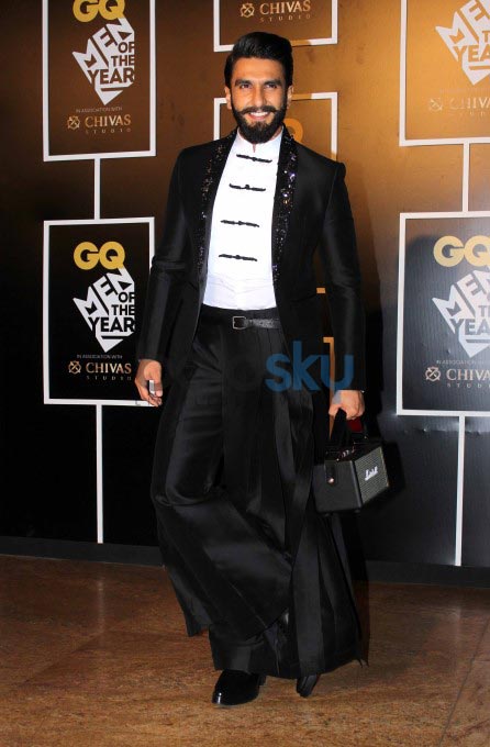 Ranveer Singh's Style Is Always Offbeat- Boldsky