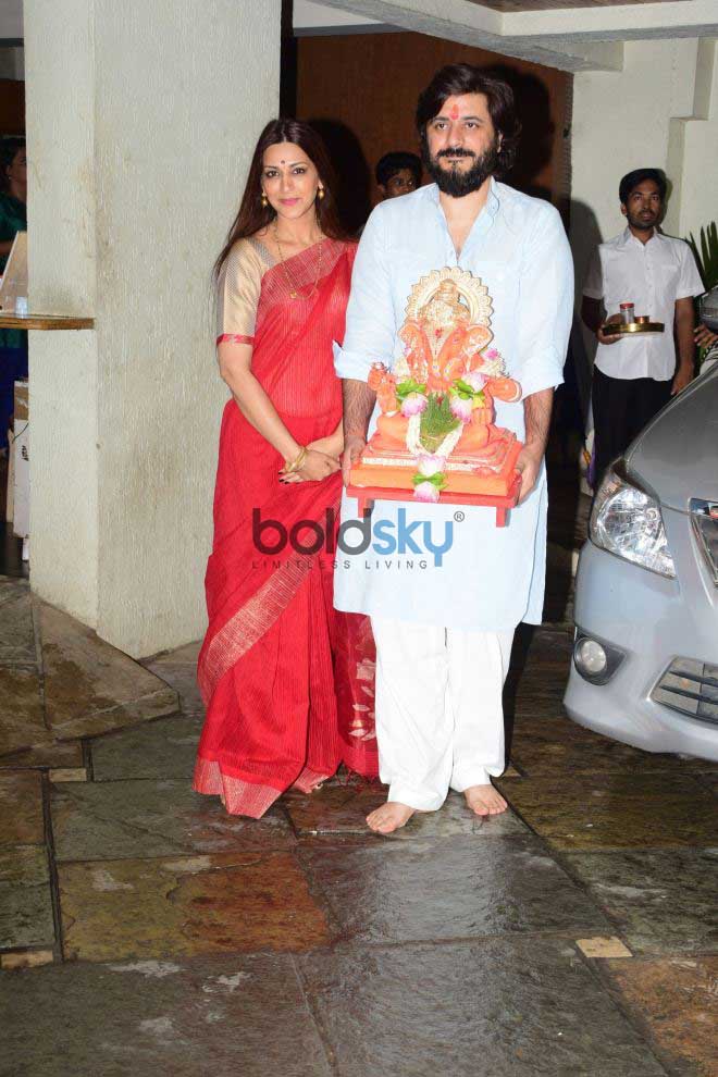 Sanjay Dutt,Jaya Bachchan Visit Her CA Rajesh Yadav's Ganpati Festival ...