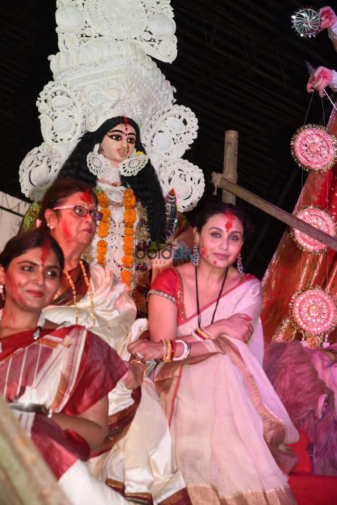 Durga Puja Celebration 2017- Boldsky