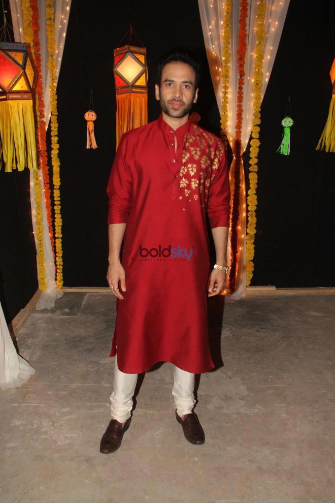 Team Golmaal Promote 'Golmaal Again'- Boldsky