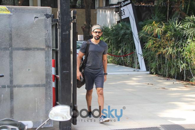 Farhan Akhtar Spotted At Otters Club In Bandra- Boldsky