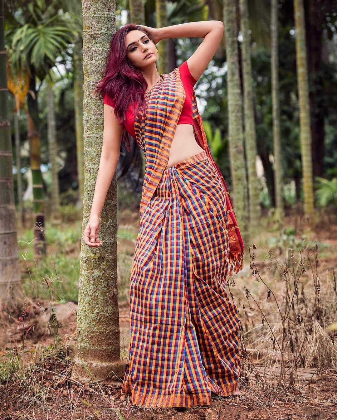 ನಟಿ ರಾಗಿಣಿ ದ್ವಿವೇದಿ ಲೇಟೆಸ್ಟ್ ಫೋಟೋಶೂಟ್ - Boldsky Kannada