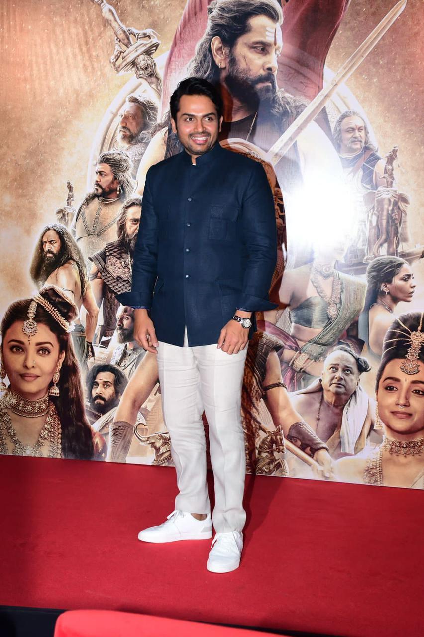 Aishwarya Rai Bachchan, AR Rahman and star cast of PS-1 snapped at ...