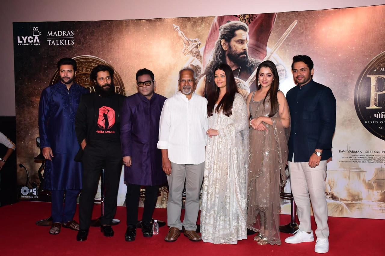 Aishwarya Rai Bachchan, AR Rahman and star cast of PS-1 snapped at ...